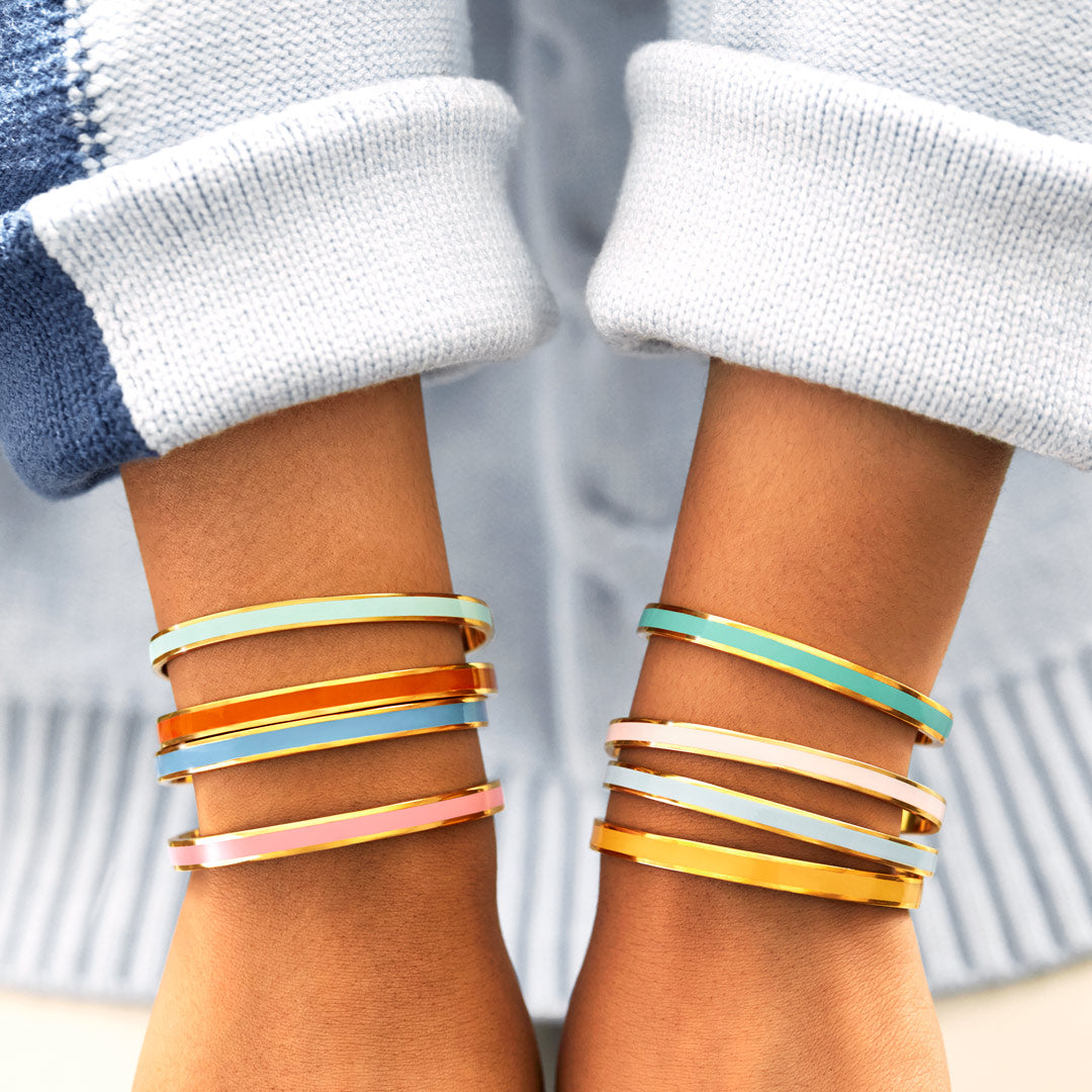 Don't Let The Hard Days Win Color Bangle