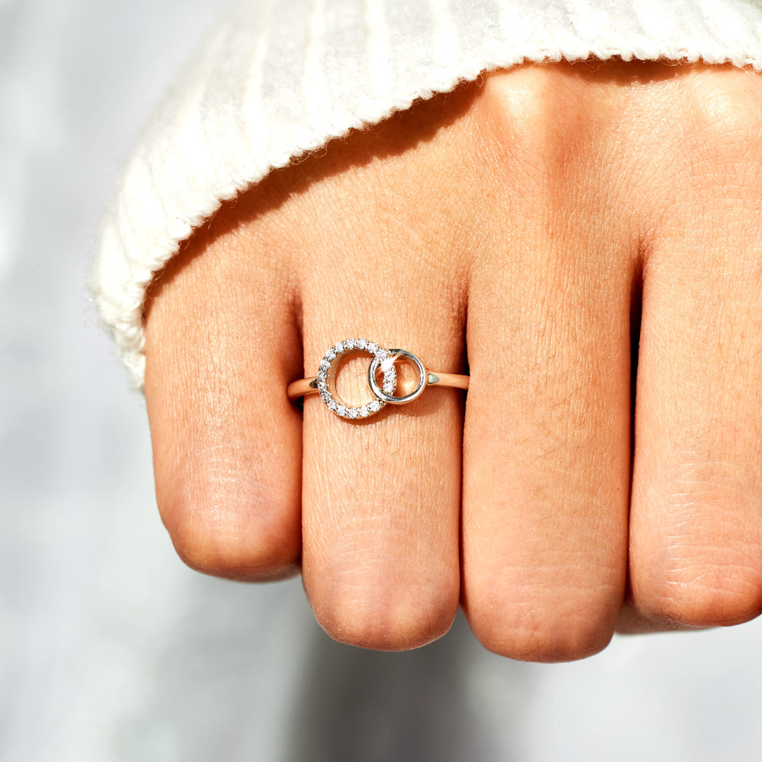 Forever Linked Forever Loved Linked Circle Ring